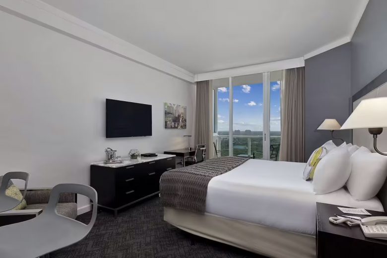 Rooms - Arya Hotel & Suites