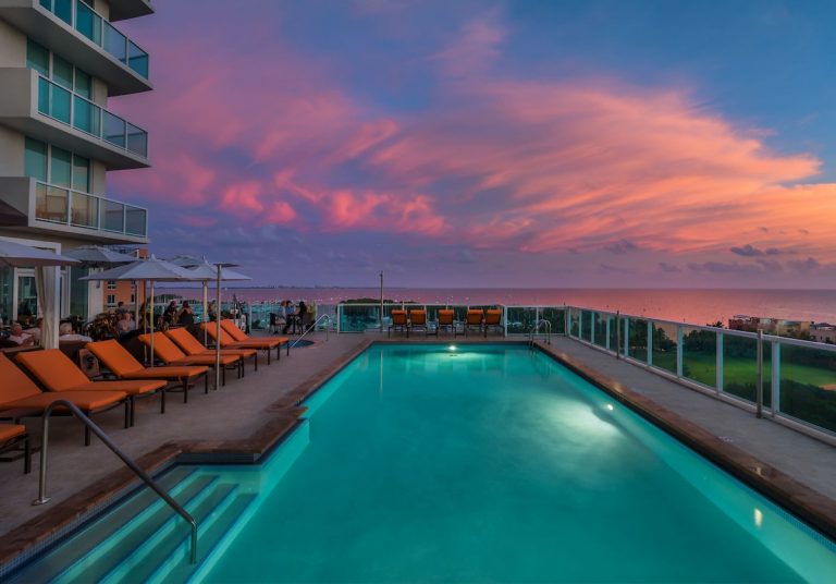 Home - Arya Hotel & Suites